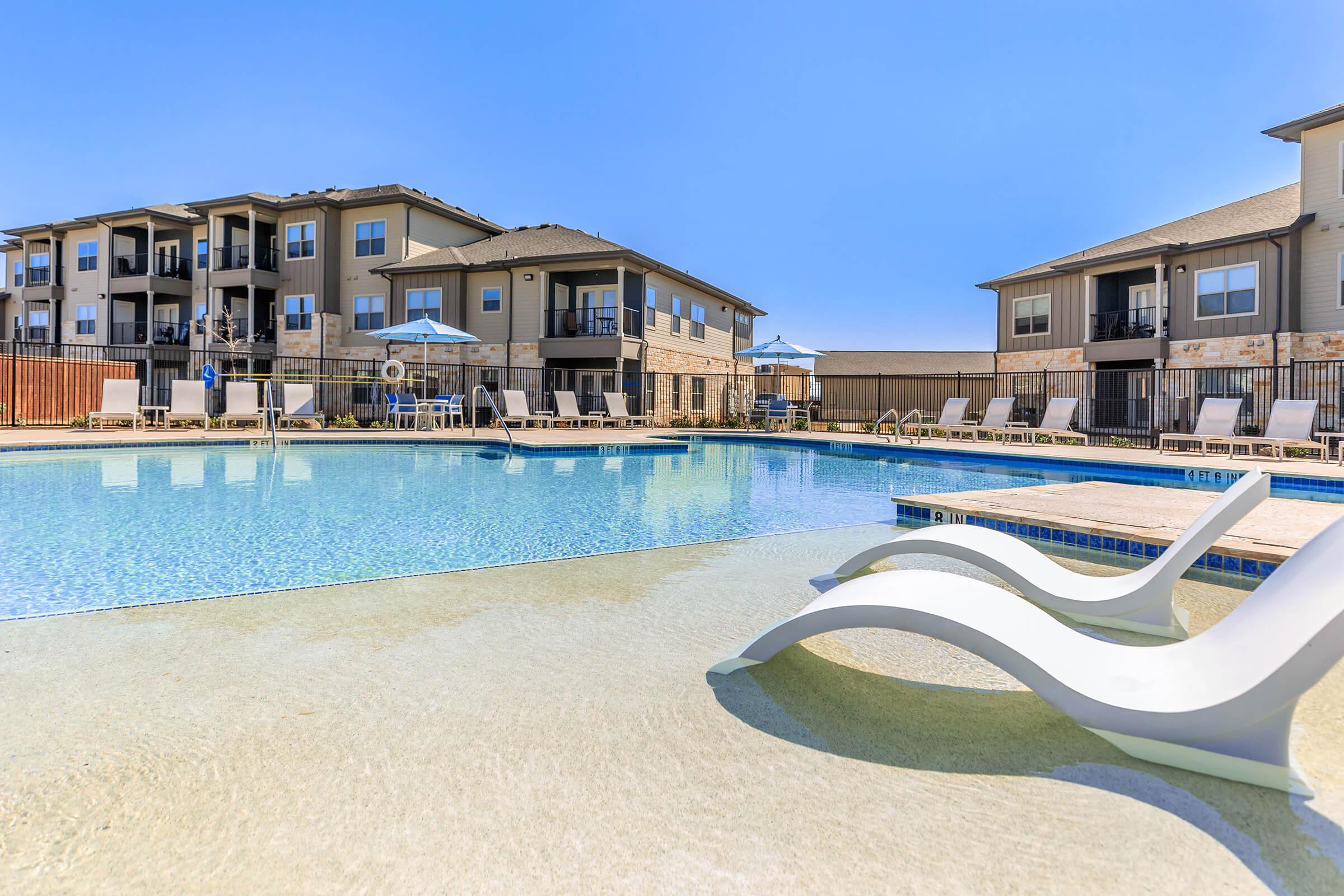 Apply - Hunters Crossing in Bastrop, TX