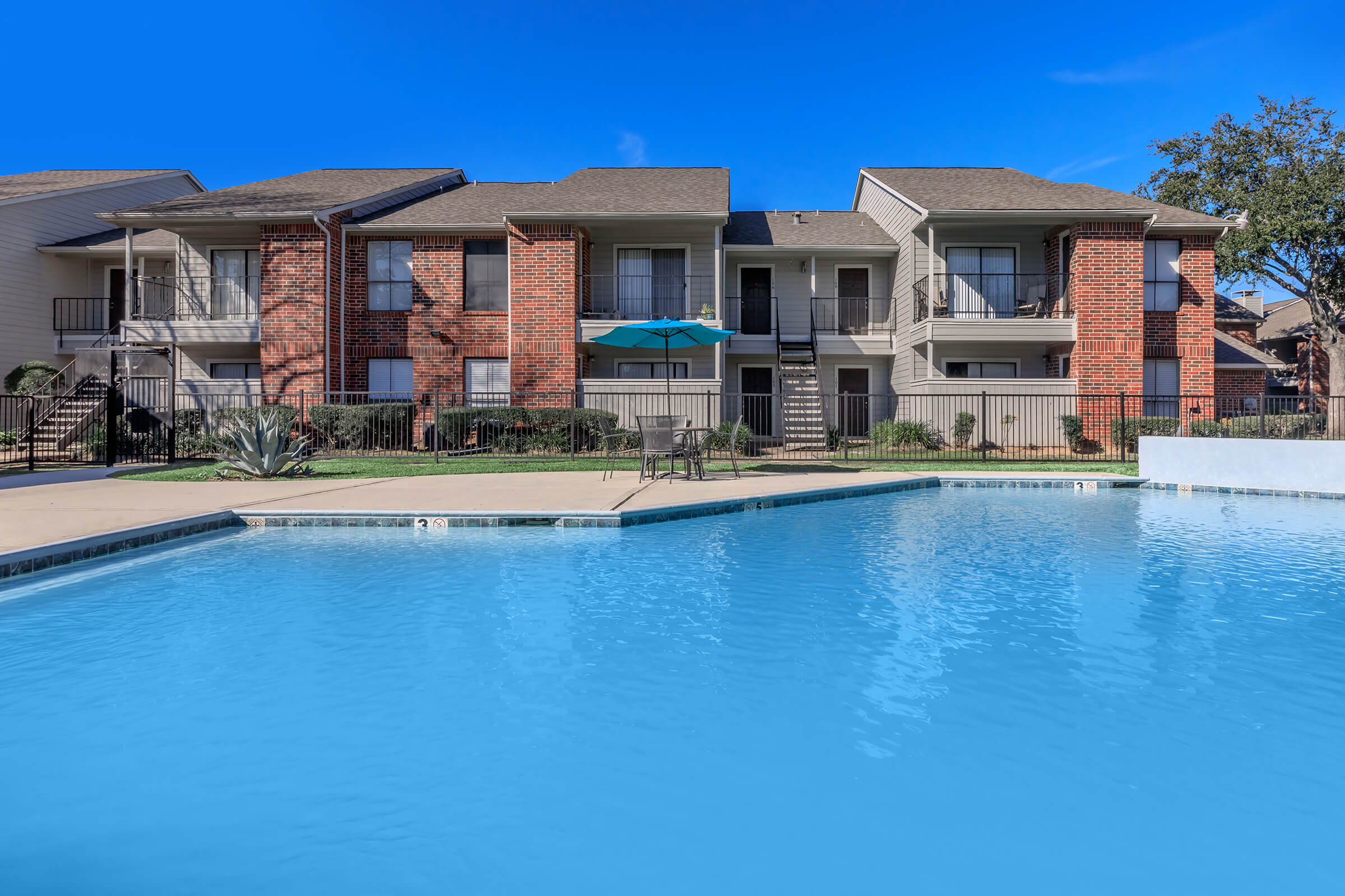 Crescent Place - Apartments in Houston, TX