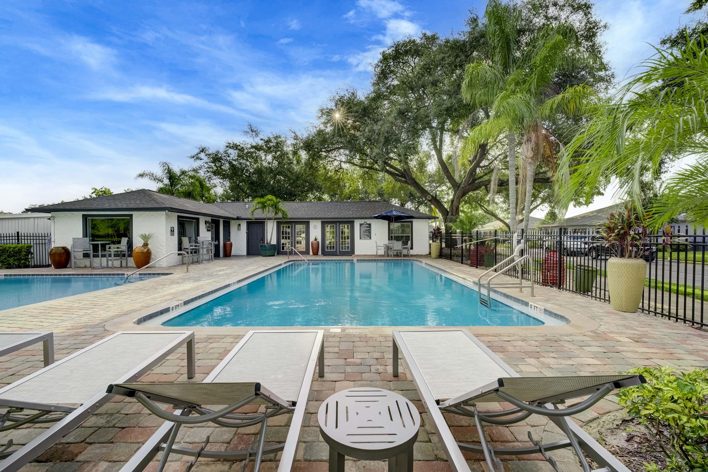 Avery Place Villas - Apartment Living in Orlando, FL