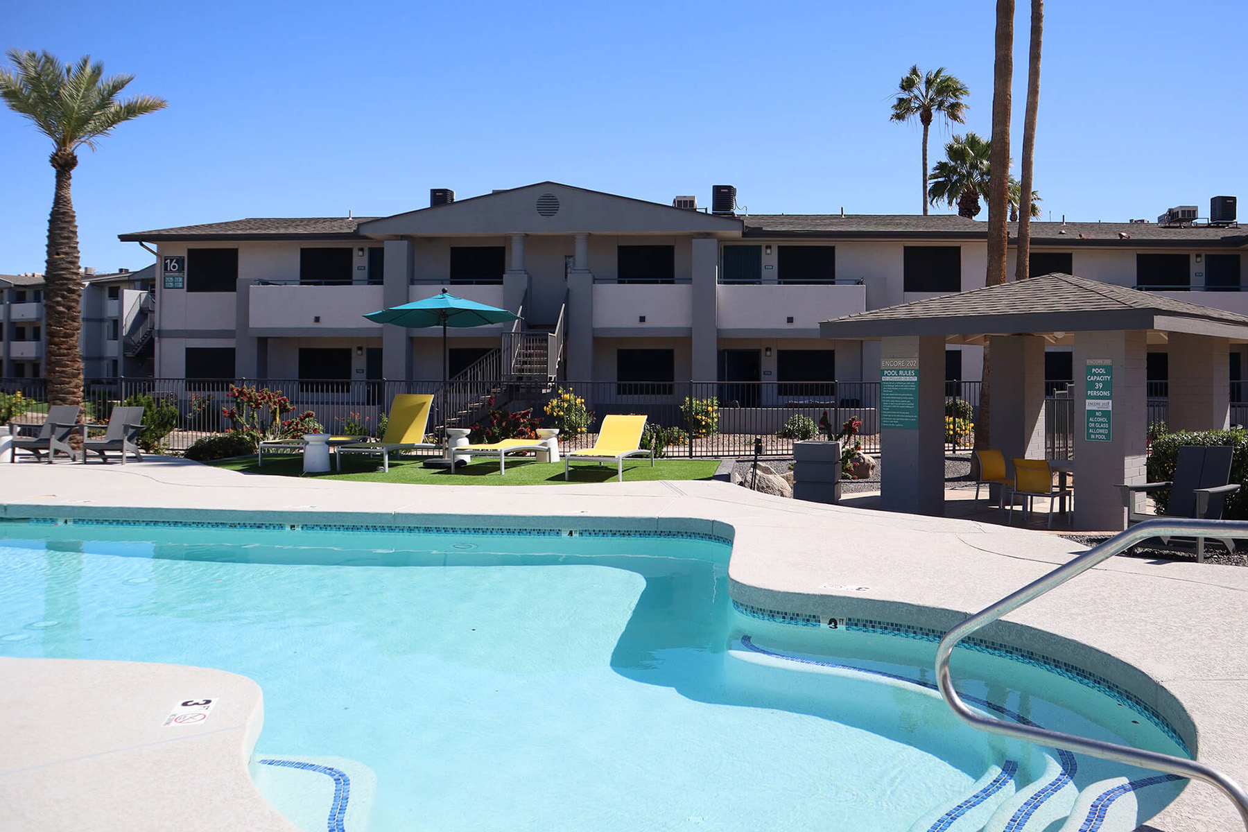 Rise Encore - Apartment Living in Phoenix, AZ