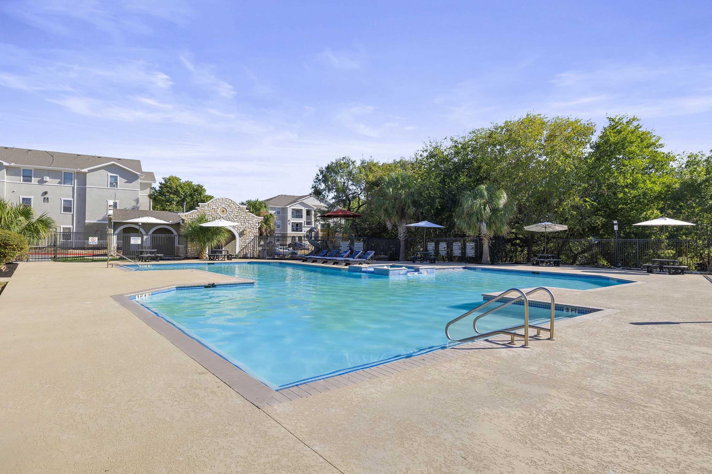 Photo Gallery - Southgate on Emerald - San Antonio, TX