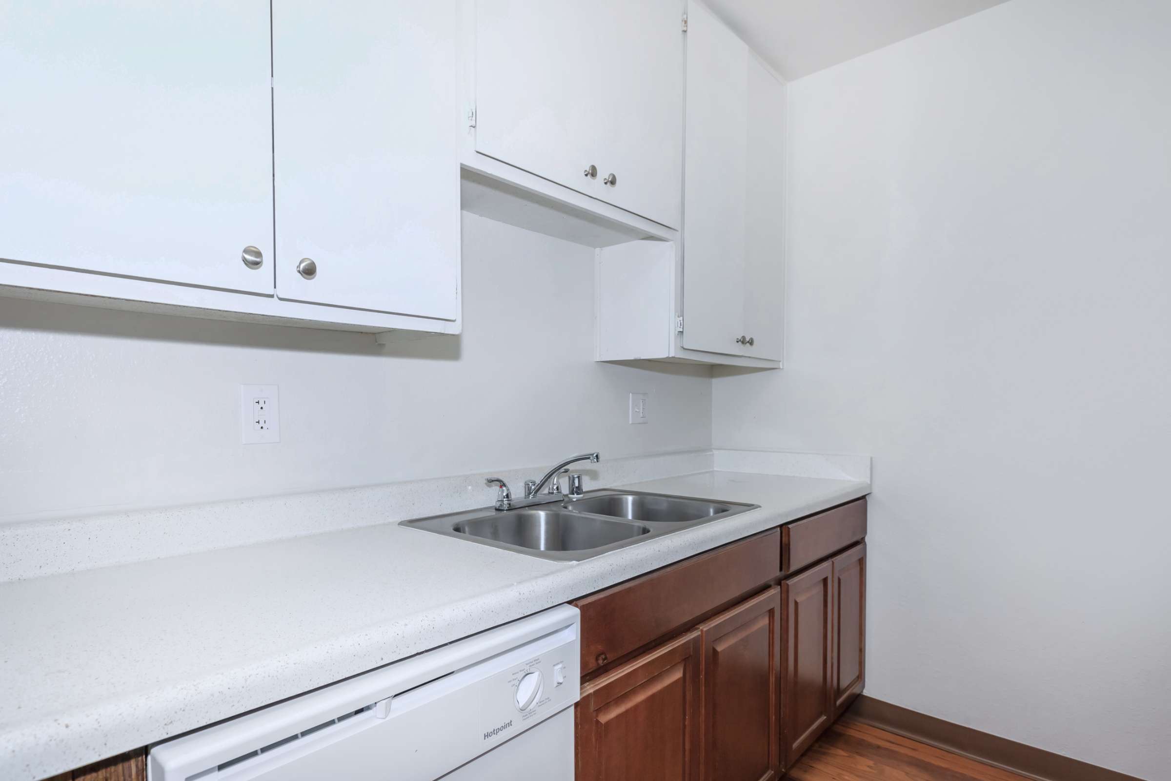 Anza Oaks Apartments - Amenities