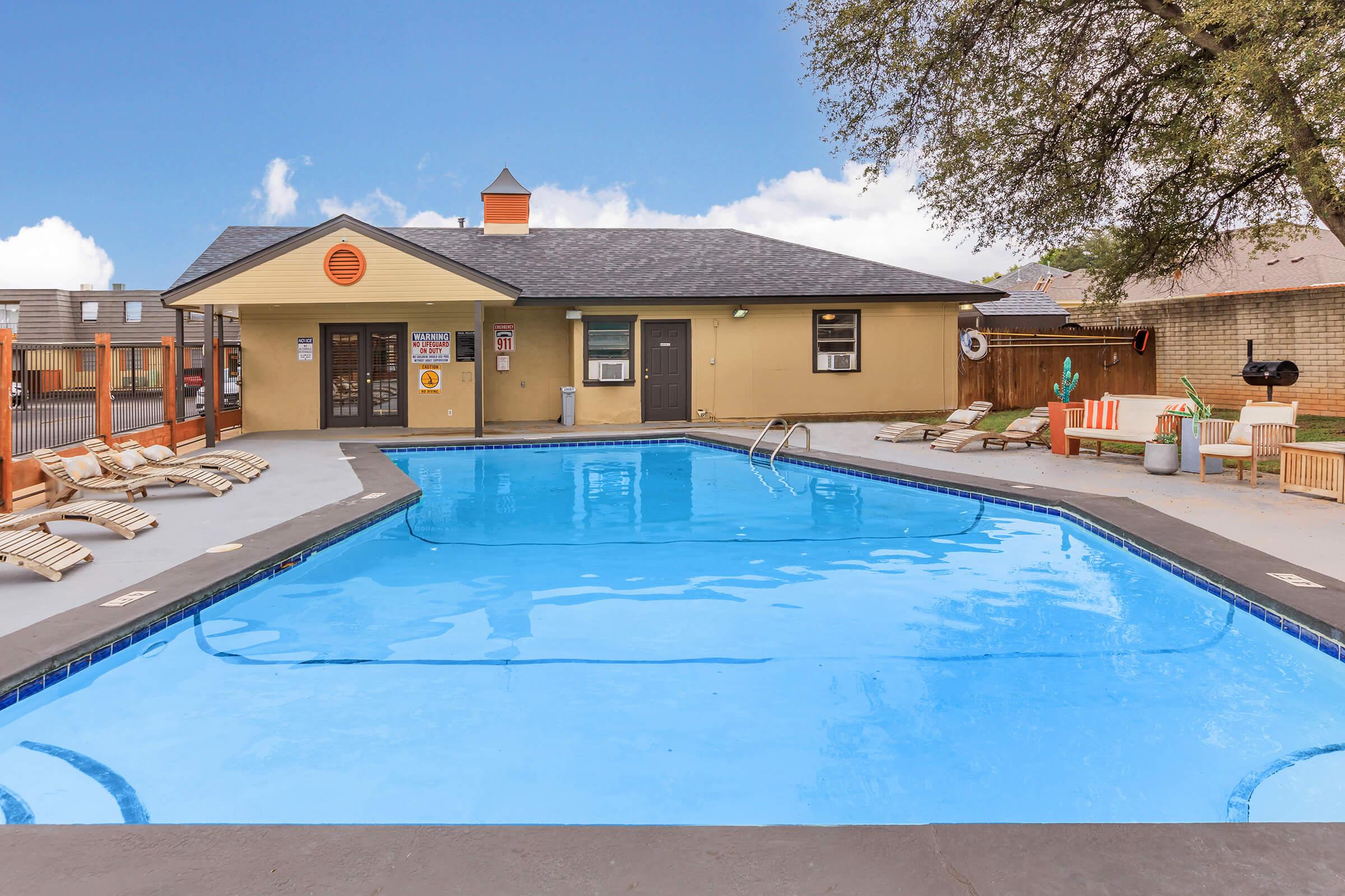 4418 SW BLVD Apartments - Availability, Floor Plans & Pricing