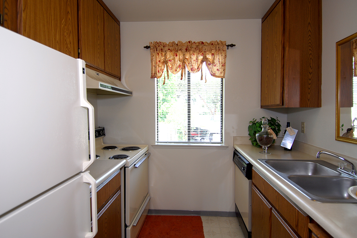 Palm Lakes - Amenities