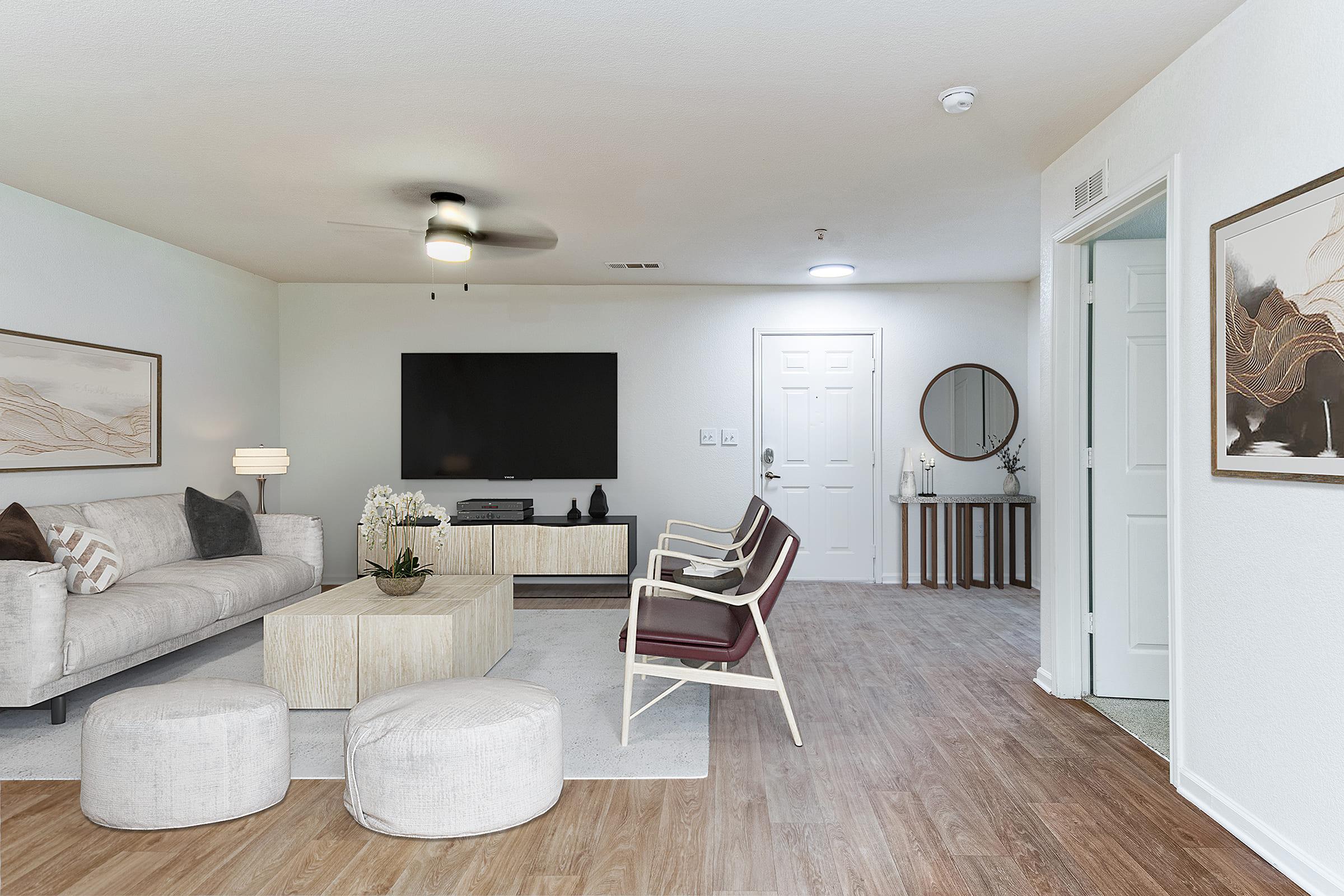 Home - The Emerson - Bowling Green, KY