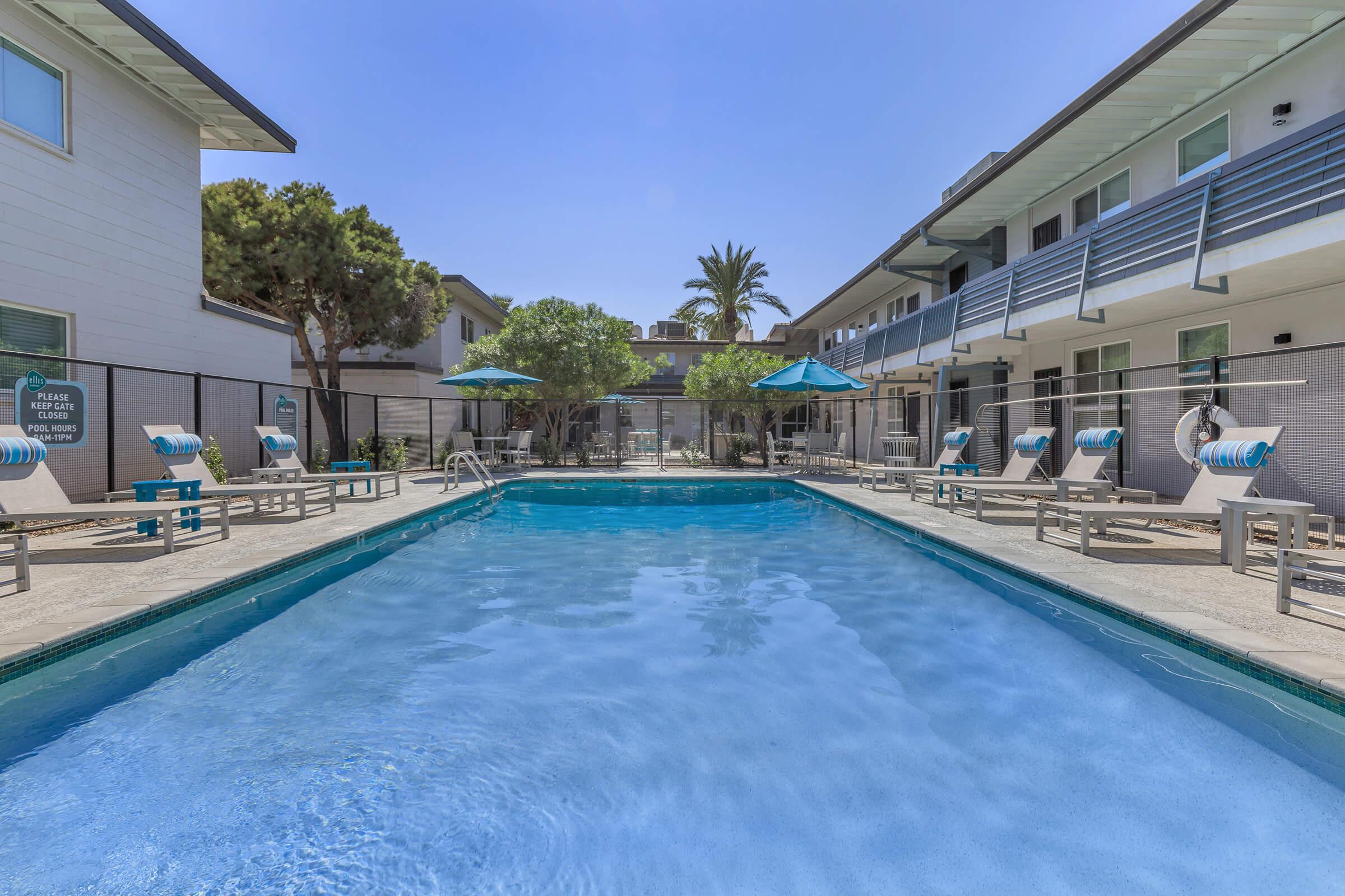 Home - Ellis Midtown - Phoenix, AZ