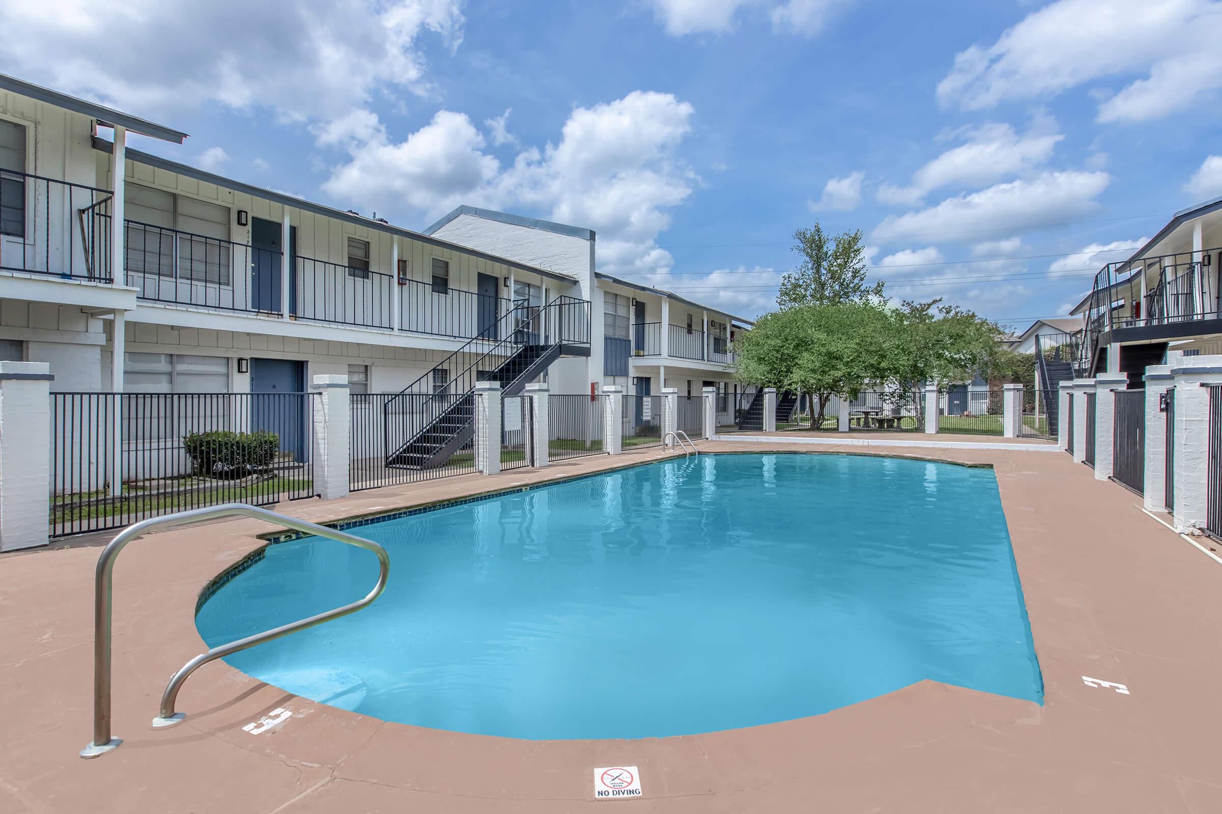 Photo Gallery - Eden Point Apartments - Baton Rouge, LA