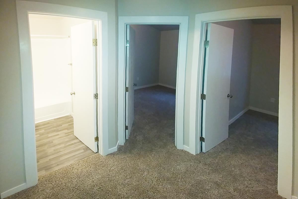 Meridian Green Townhomes - Apartments in Kent, WA