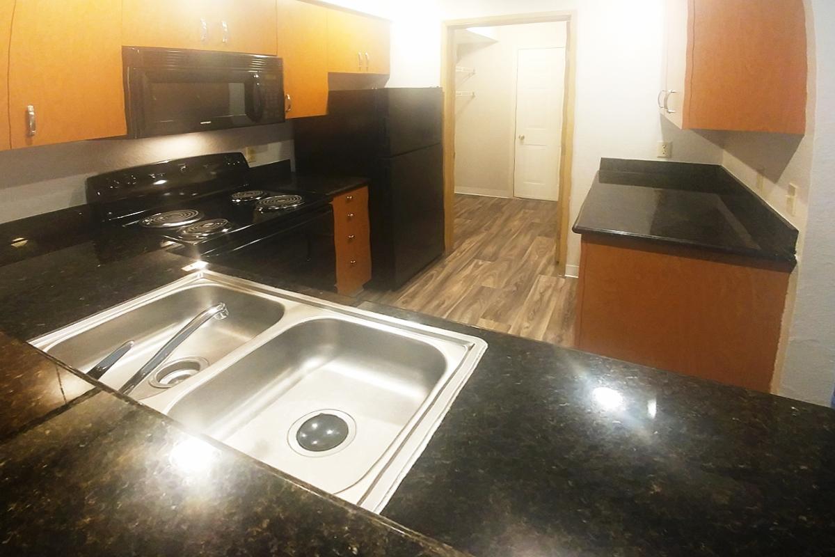 Meridian Green Townhomes - Apartments in Kent, WA