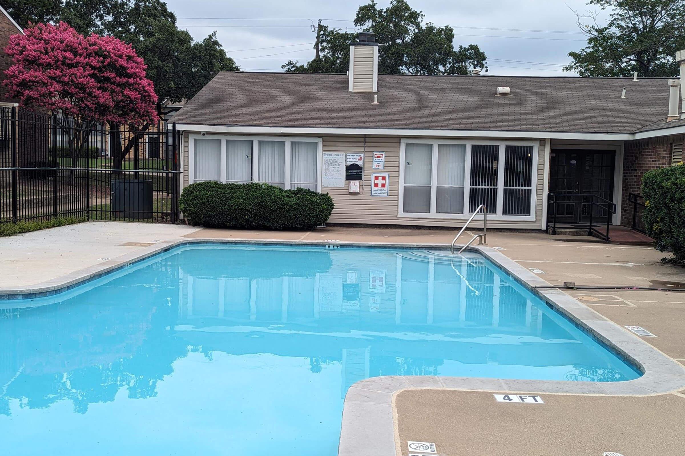 Center Ridge - Apartment Living in Duncanville, TX