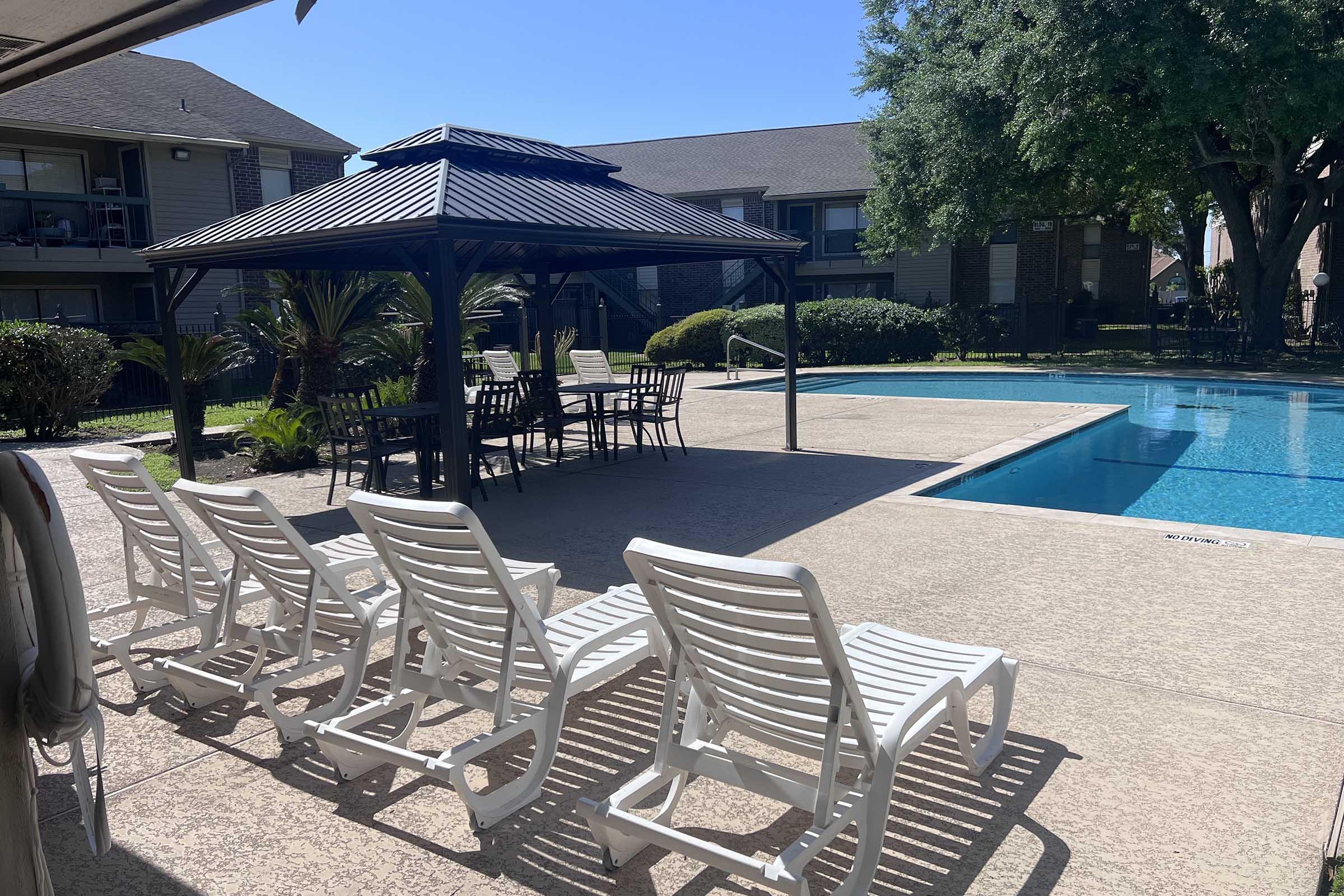 Share E-Brochure - Lakeview Apartments - Texas City, TX