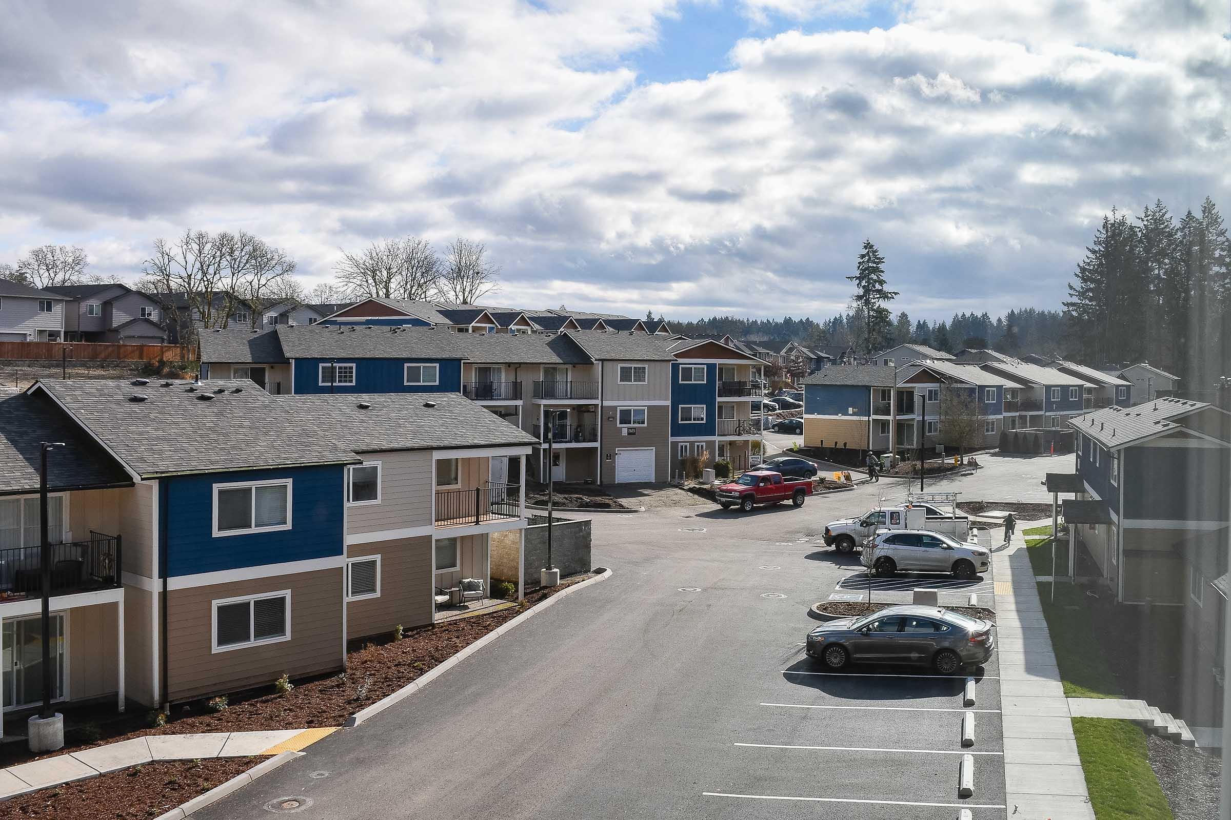 Our Neighborhood - Lakeview Apartments - Lacey, WA