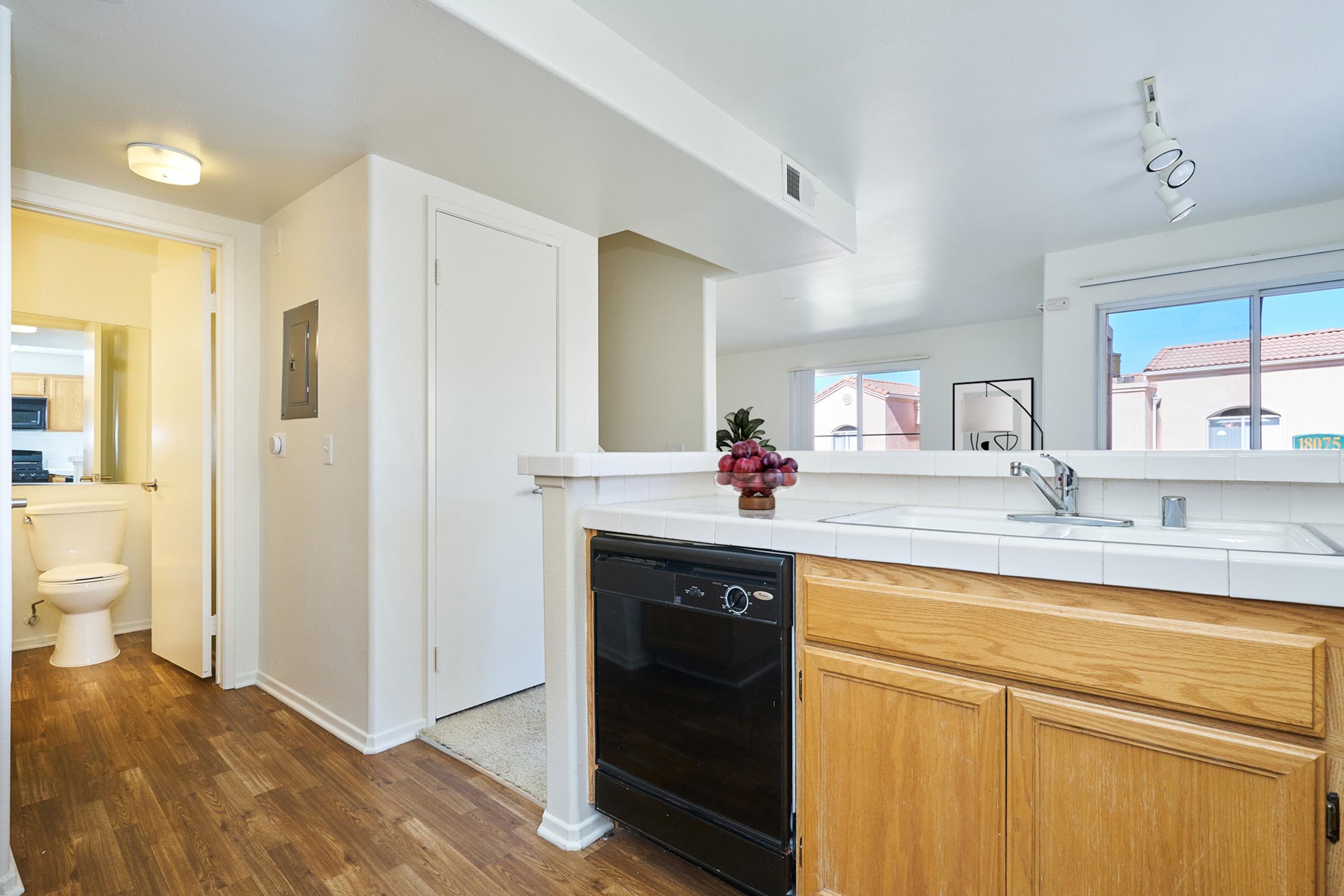 River Ranch Townhomes & Apartments - Photo Gallery