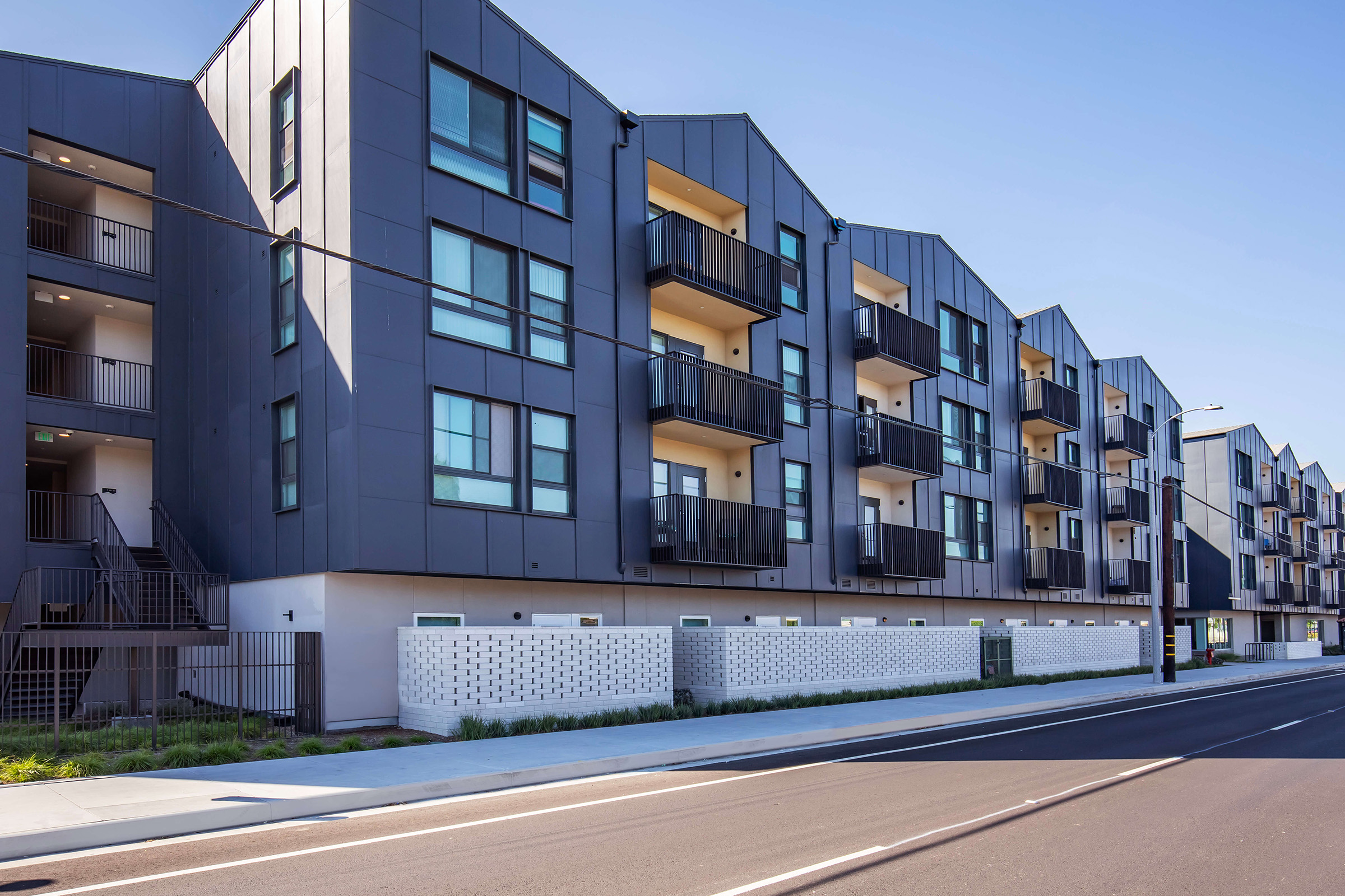 Community Tour - West Carson Villas - Torrance, CA