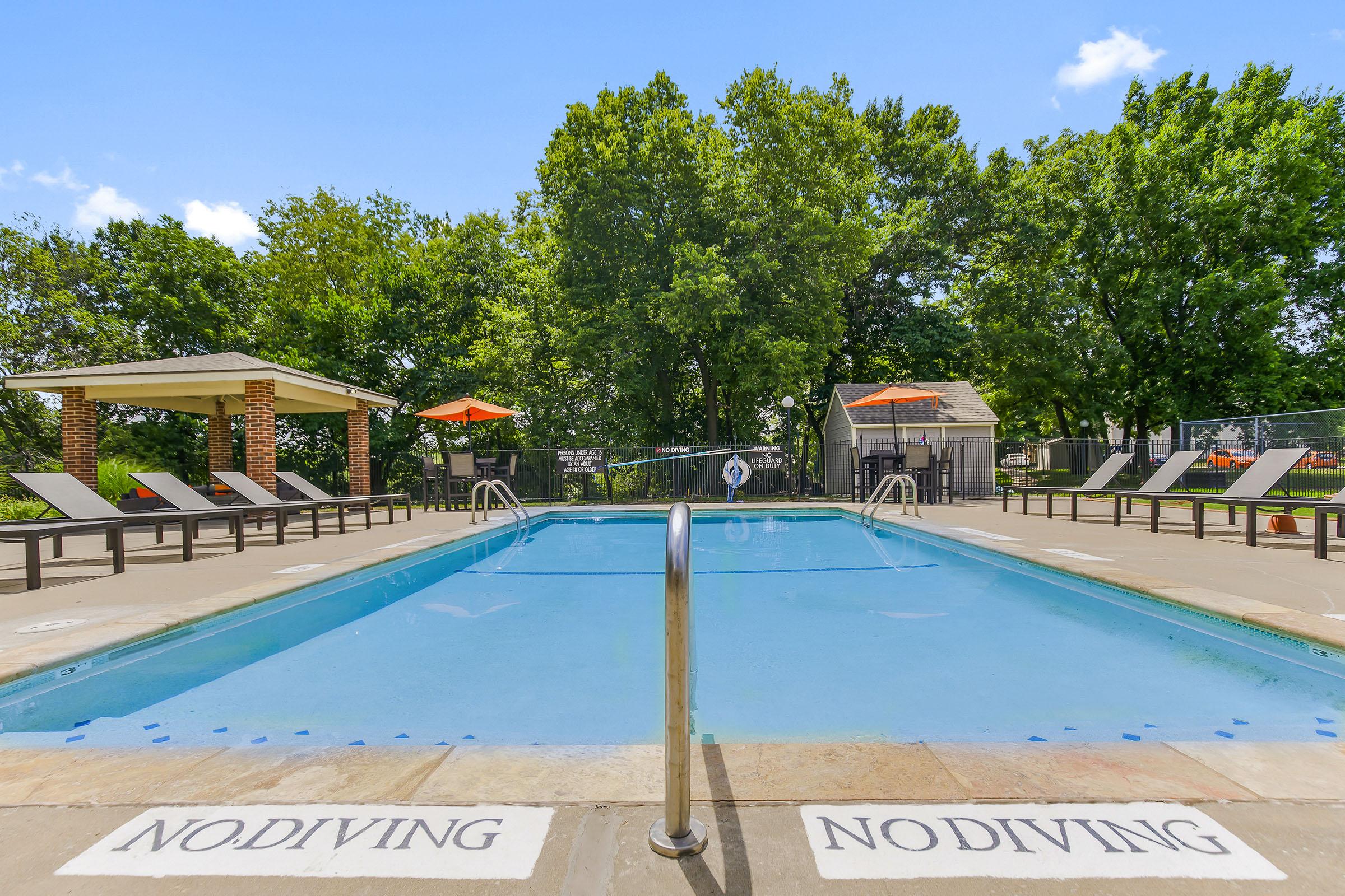 Community Amenities - Falcon Point Apartments - Kansas City, MO