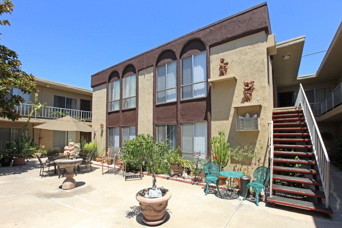 Arizona Towers - Photo Gallery