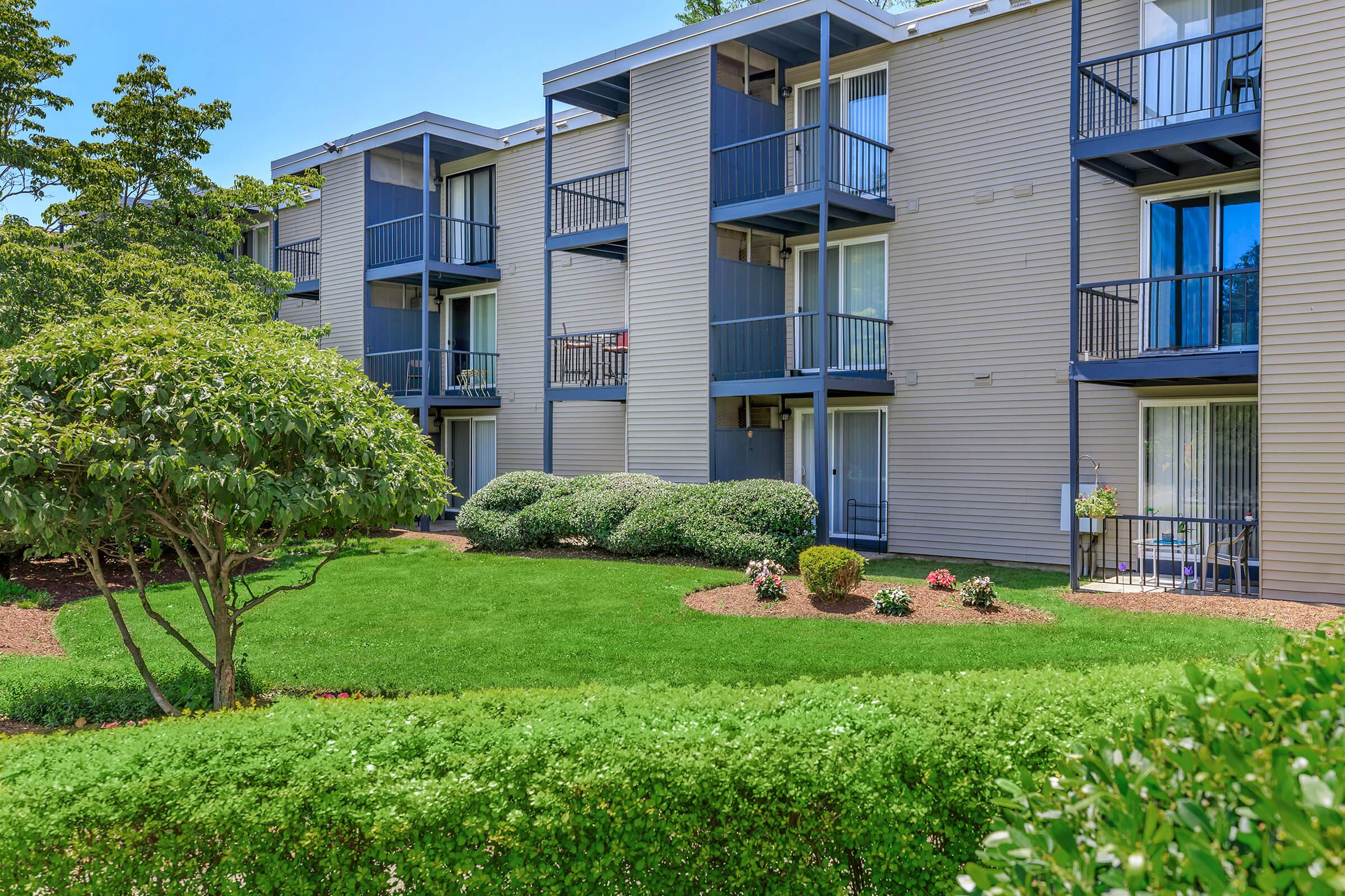 Autumn Ridge - Apartment Living in East Haven, CT