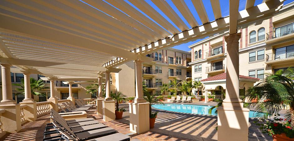 Lorenzo: Photo Gallery: USC Student Apartments