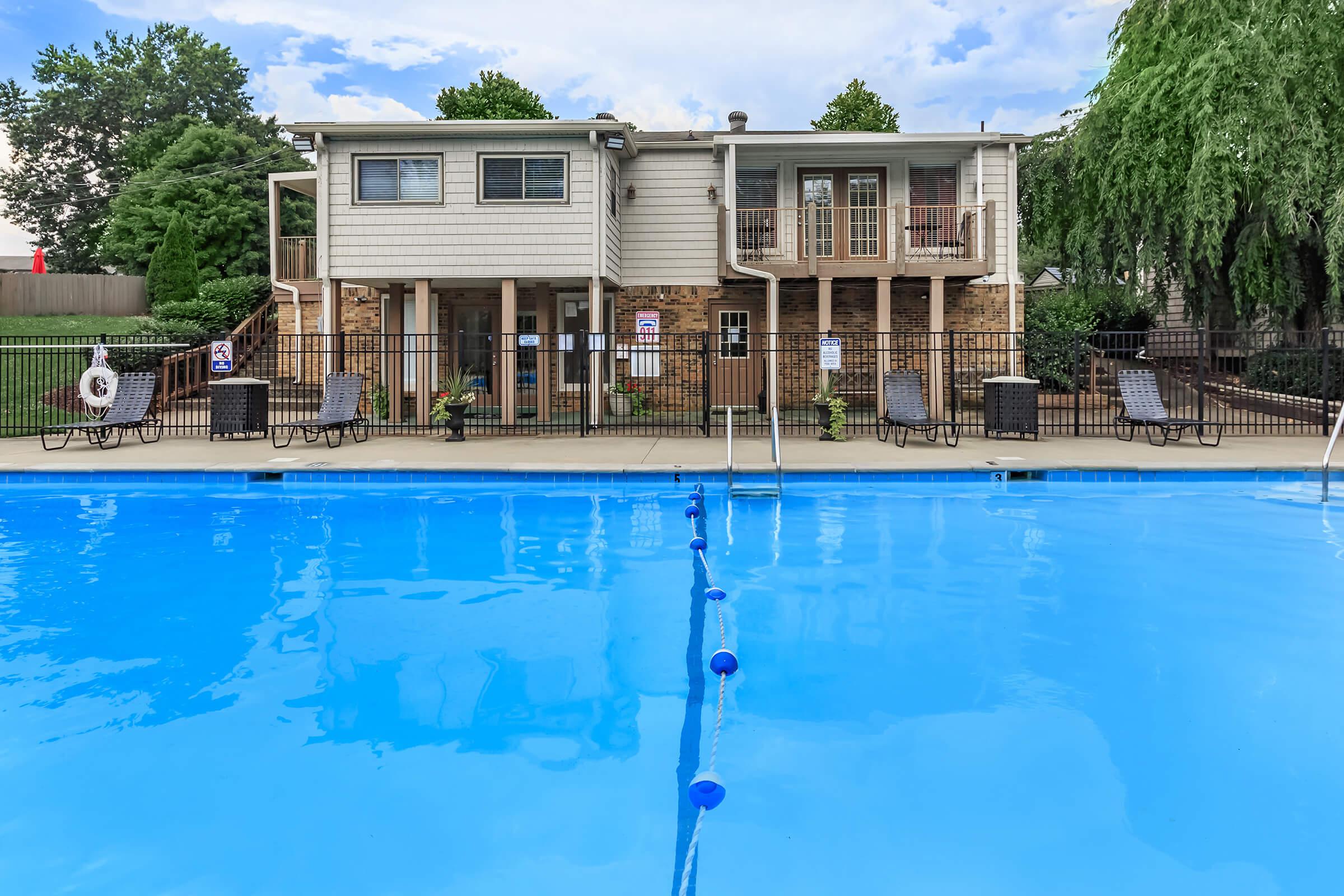 Belle Forest at Memorial - Apartment Living in Clarksville, TN