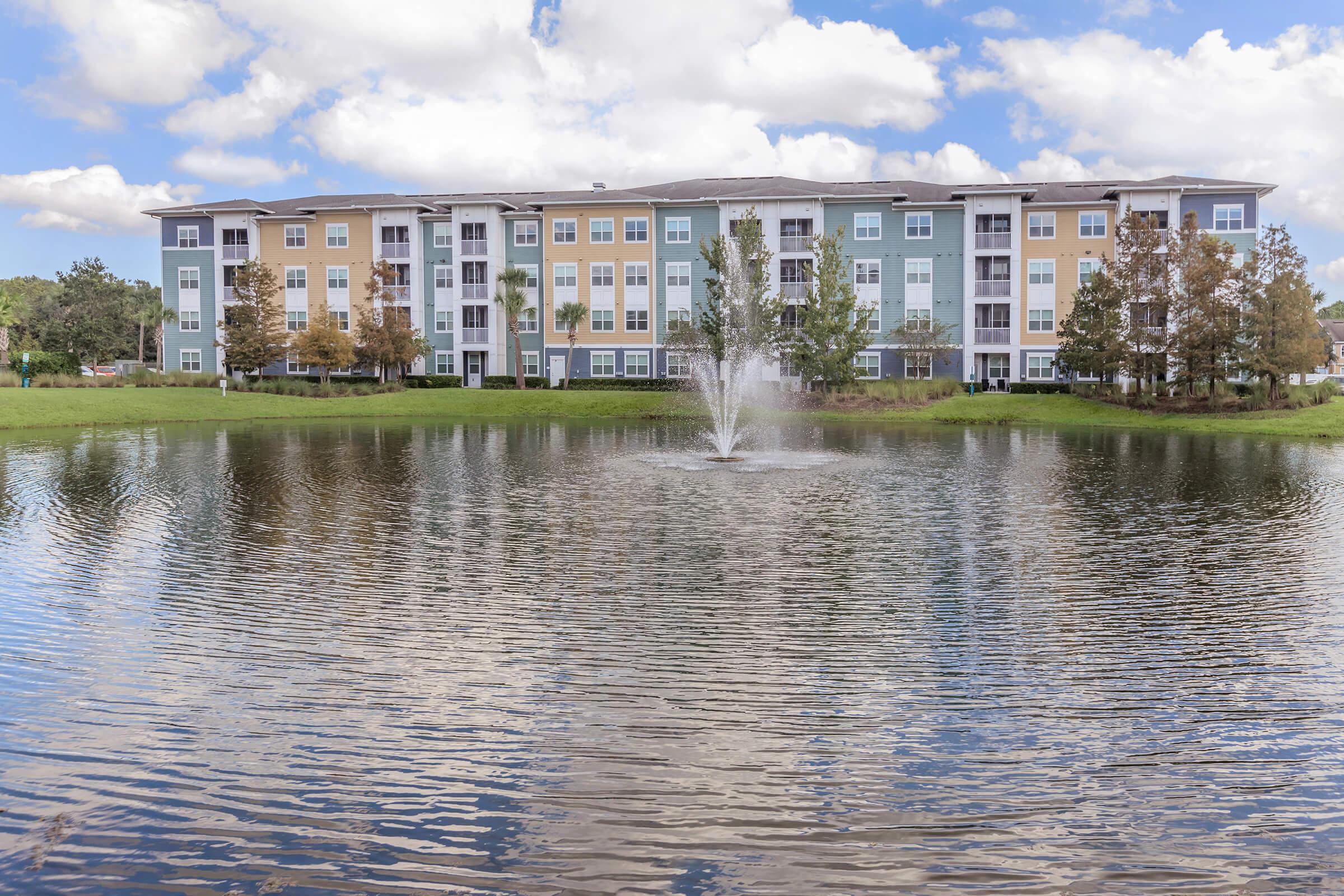 SOLA South Lux Apartments - Apartment Living in Jacksonville, FL