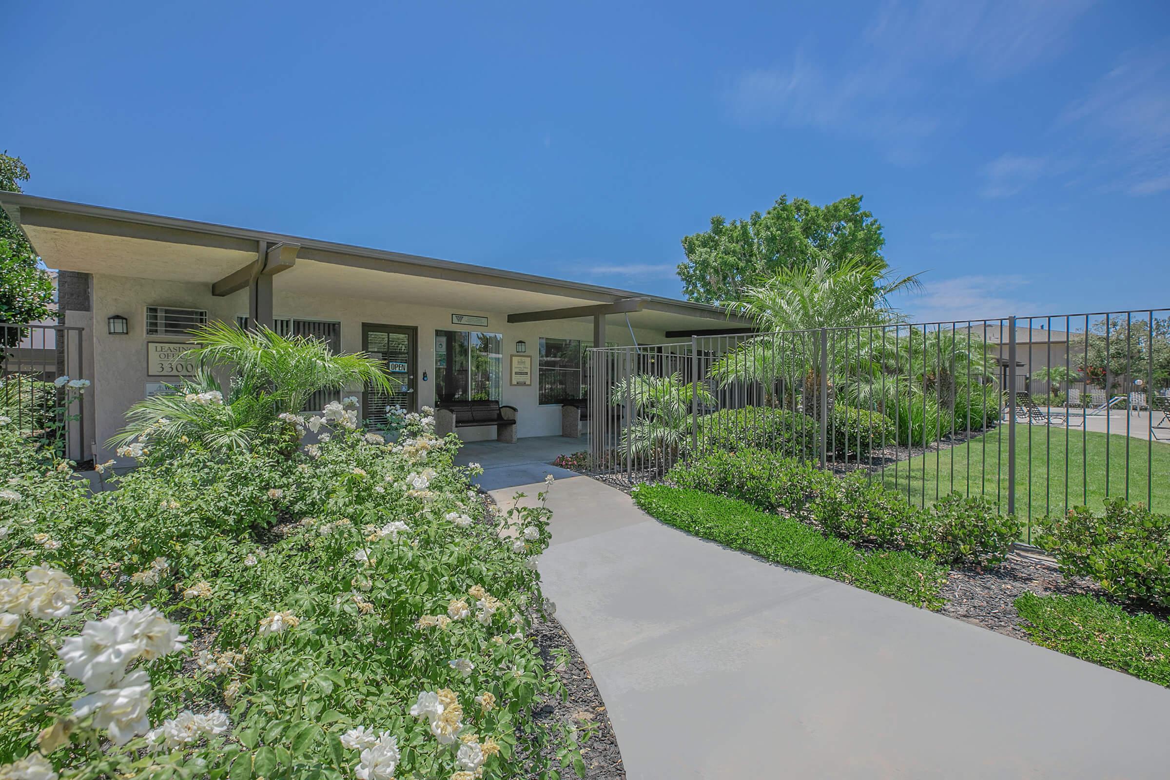 R C Briarwood Apartment Homes
