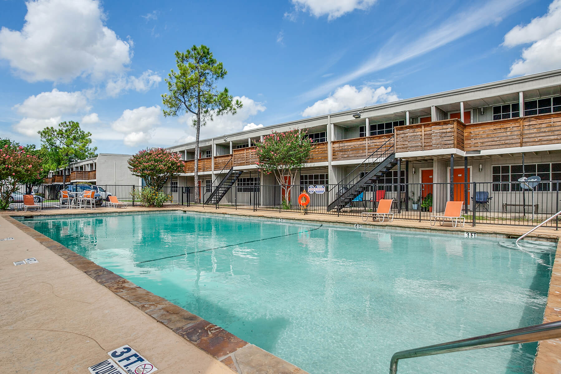 Residence at Midtown - Apartment Living in Dallas, TX