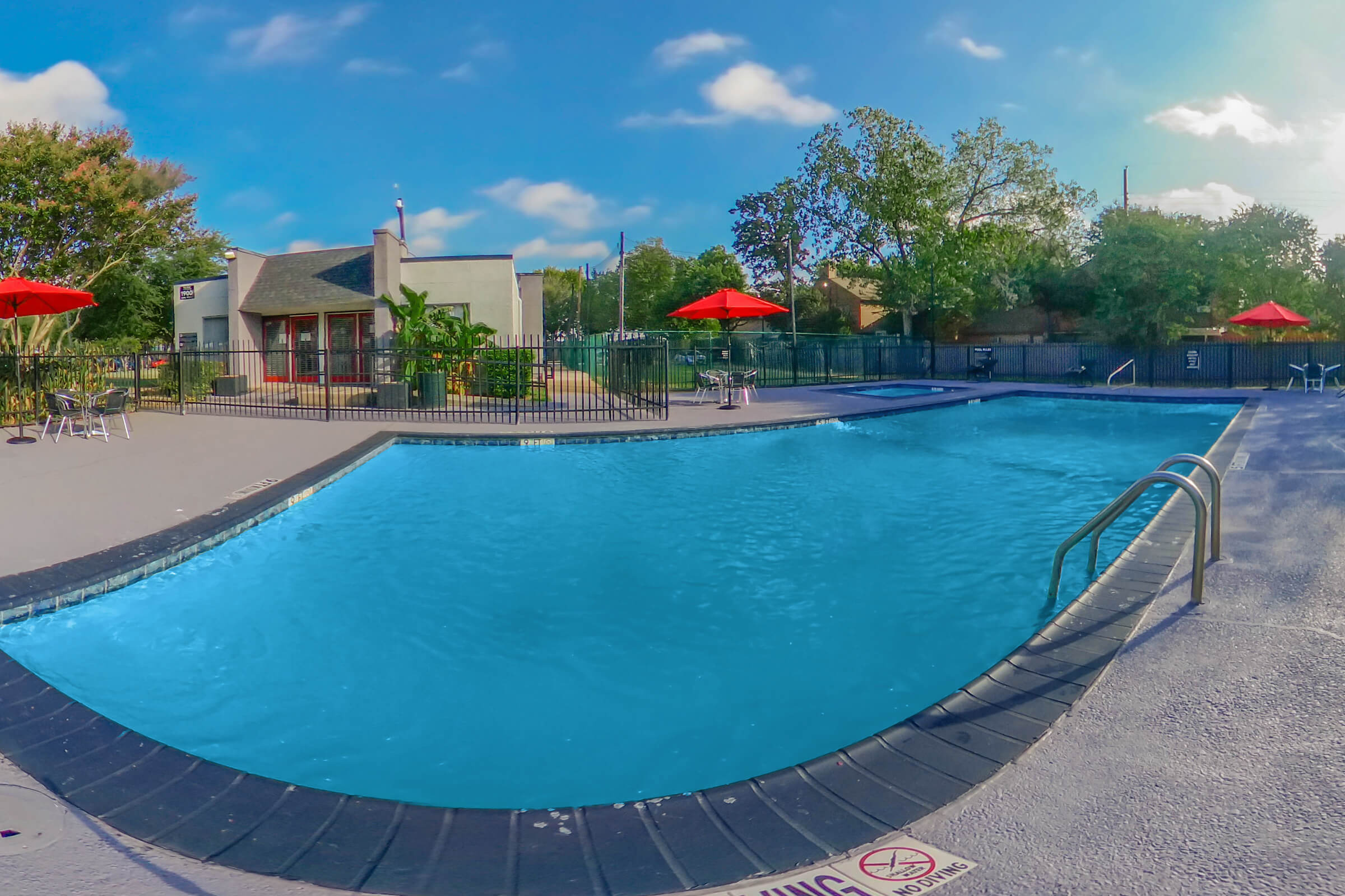 West End Crossing Apartments - Photo Gallery